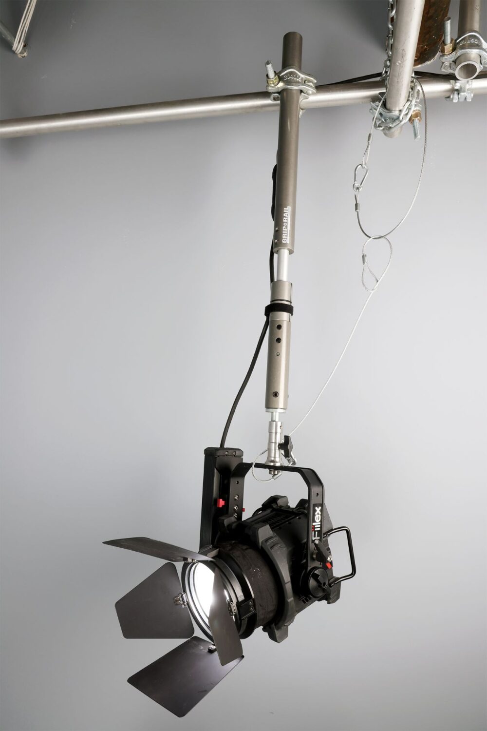 Matthews、アルミニウム製軽量伸縮式グリットパイプシステム「Grip Rail」発表 - PRONEWS : 動画制作のあらゆる情報が ...