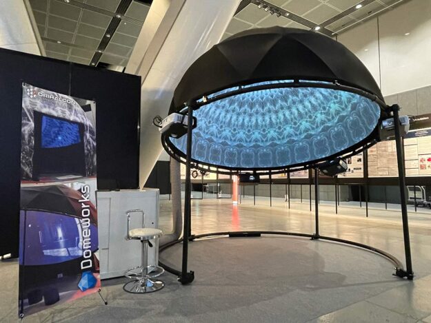 オリハルコンテクノロジーズ、VR・360°映像向け垂直ドーム型ディスプレイシステム「Panosphere」提供開始 - PRONEWS ...