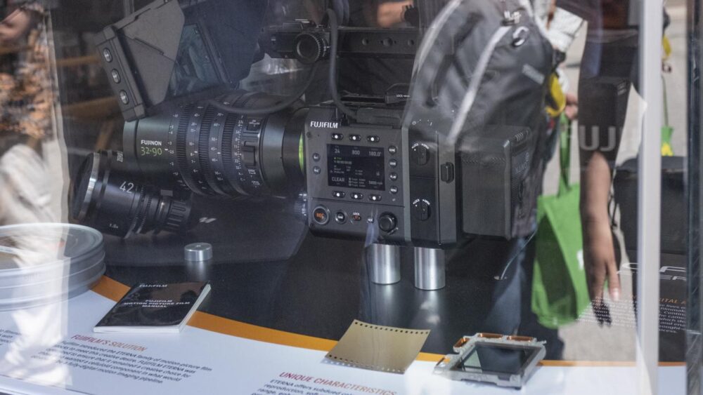 富士フイルム「GFX ETERNA」をCine Gearで初実演。映像業界が注目する新基準 Vol.02 [GFX ETERNA ...