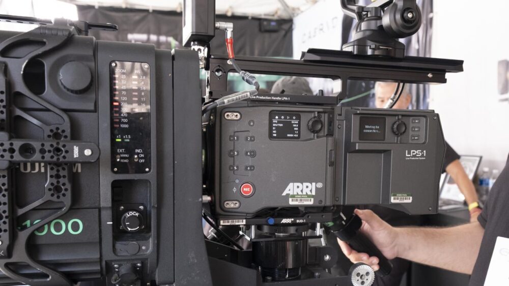 富士フイルム「GFX ETERNA」をCine Gearで初実演。映像業界が注目する新基準 Vol.02 [GFX ETERNA ...